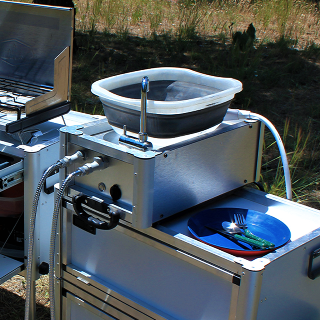 Portable Camping Sink with Pump & Water Filter - Trail Kitchens